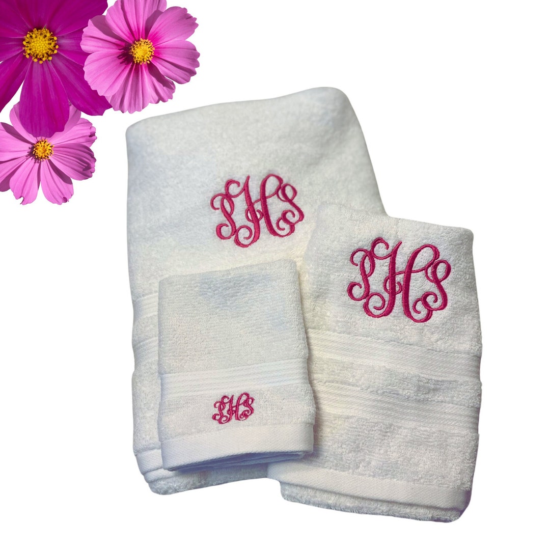 3 Pc. Monogrammed Bath Towel Set / Embroidered Bathroom Towels ...