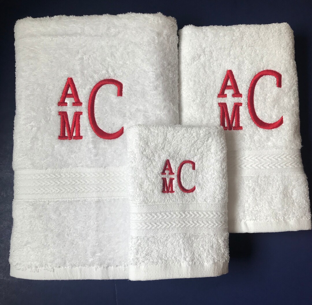 Monogrammed Bath Towel Set / Bathroom Towels / Personalized Towels ...