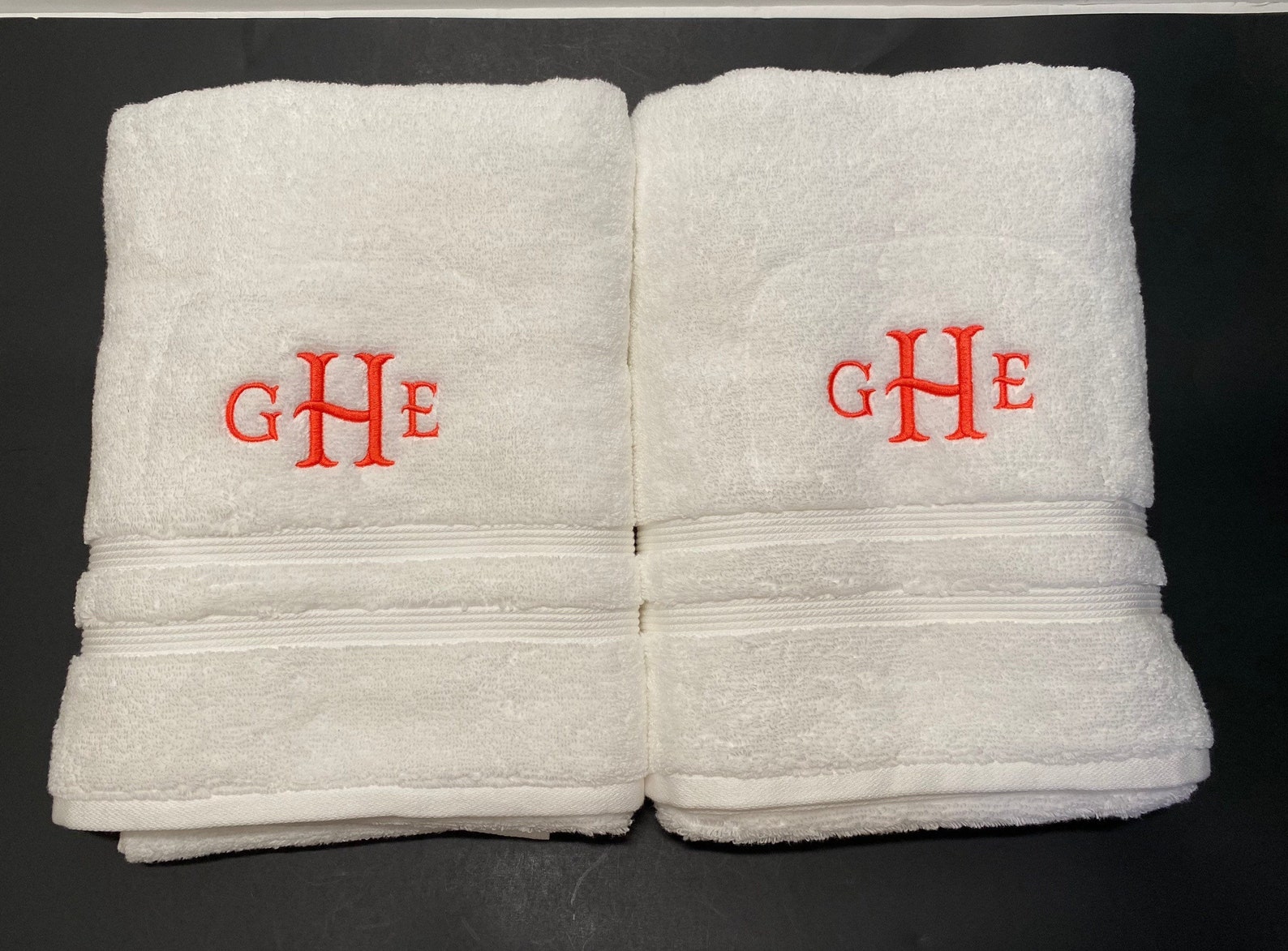 Monogrammed Bathroom Towels / Personalized Bath Towels / | Etsy