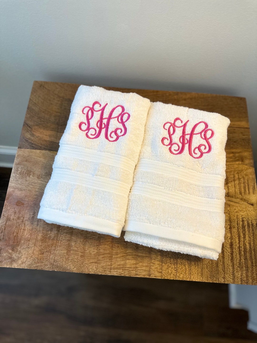 Personalized Hand Towel Set / Monogrammed Bath Towels / Personalized ...