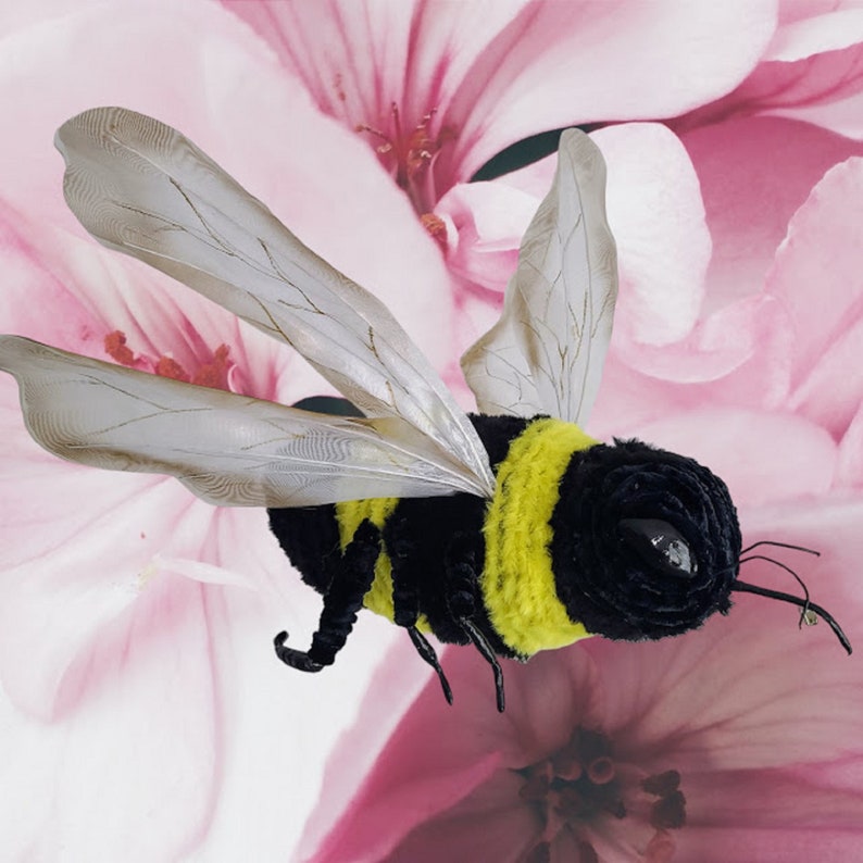 Giant 24 Inch Bumble Bee on 5 Ft Tall Base. Giant Decorative ...