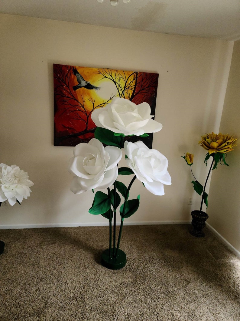 Large Foam Roses Bush/as on Picture/custom Colors/pls Read More Info on ...