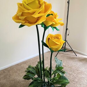 Large Foam Roses Bush/as on Picture/custom Colors/pls Read More Info on ...