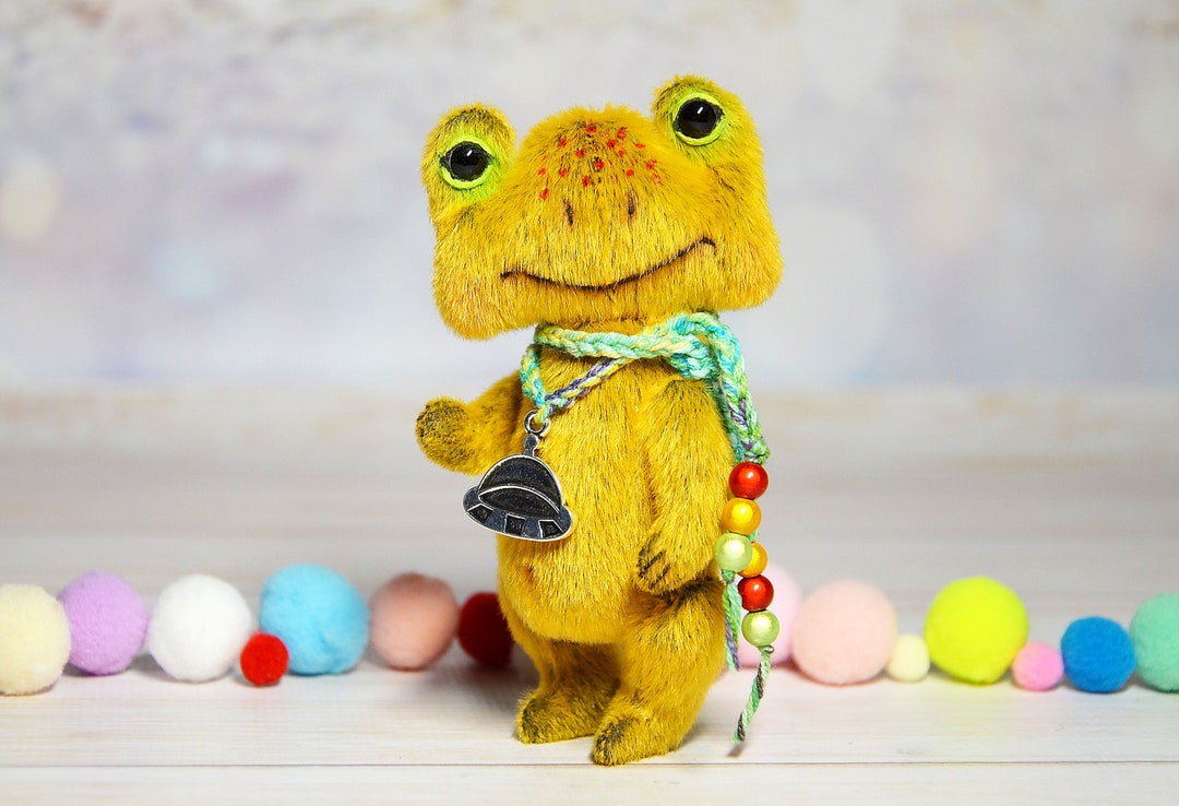 Miniature Cosmic Inhabitant Fantasy Monster Toy for Blythe - Etsy