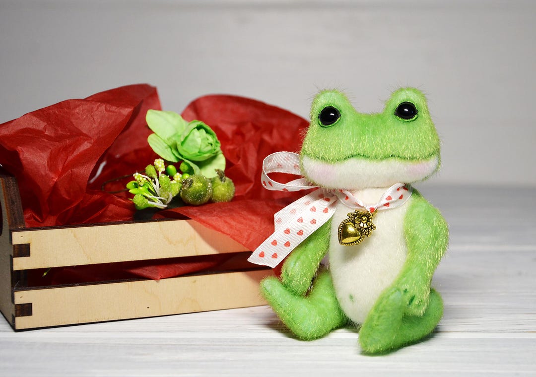 Mini Plushie Frog Toy Art Doll Frog Mini Friend for Blythe Dolls - Etsy