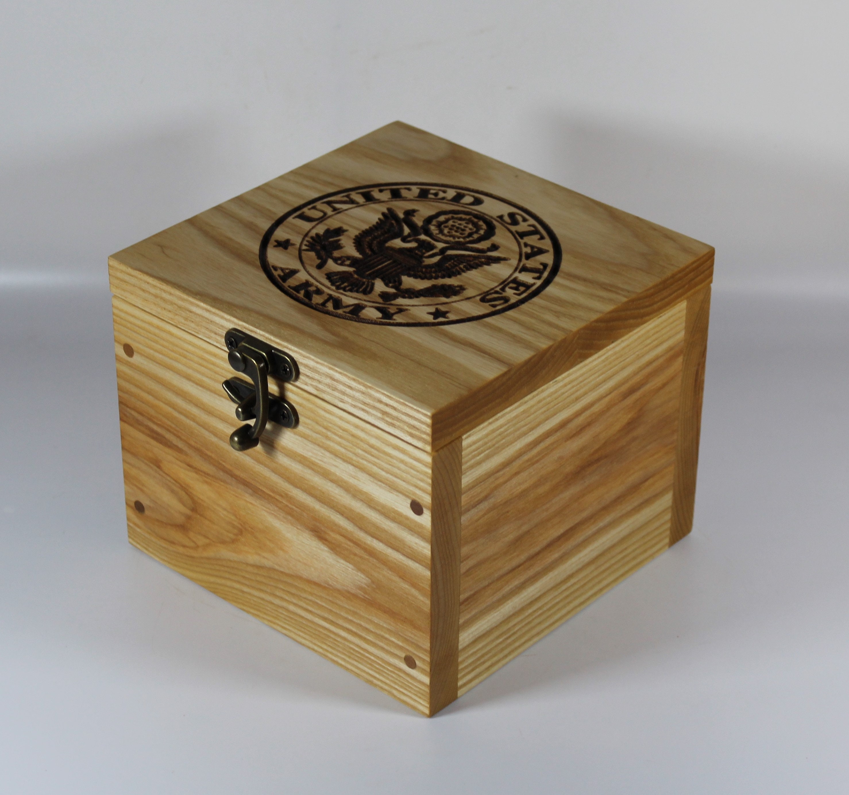 2207 Handmade US Army Keepsake Box Engraved Lid - Etsy