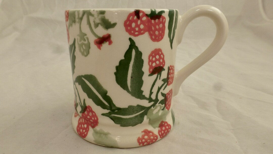 Emma Bridgewater Red Raspberry Half Pint Mug - Hand Decorated ...