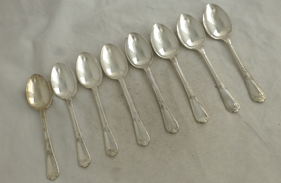 Vintage Decorative Silver Plate Set of 8 Table or Dessert Spoons 7 in ...
