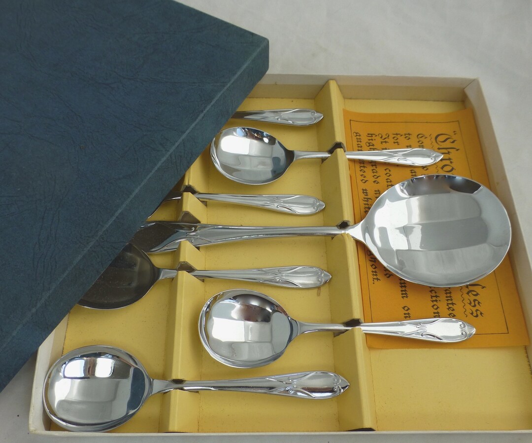 Vintage Signed 7 Piece Stylish Shell Fruit Dessert Spoon Set Chromium ...
