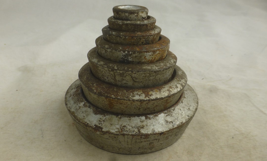 Vintage Set of 7 Round Silver Tone Cast Iron Stackable Imperial Weights ...