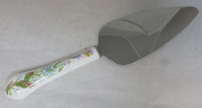 Vintage Aynsley Wild Tudor Cake Slice / Cake Knife With | Etsy