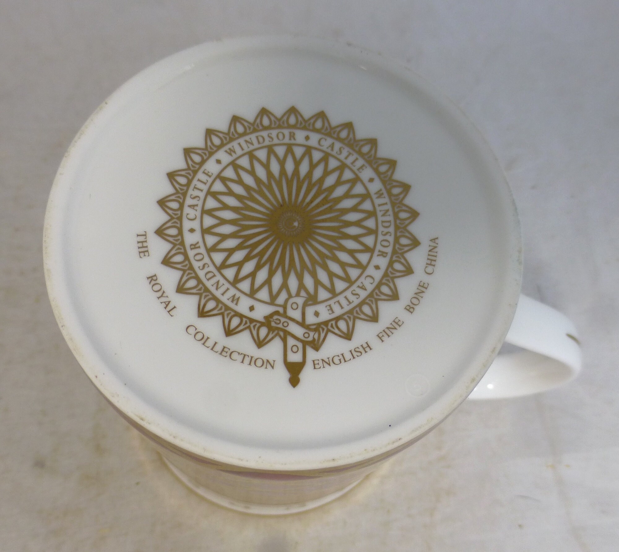 Windsor Castle Red and Gold English Bone China Mug the Royal | Etsy UK