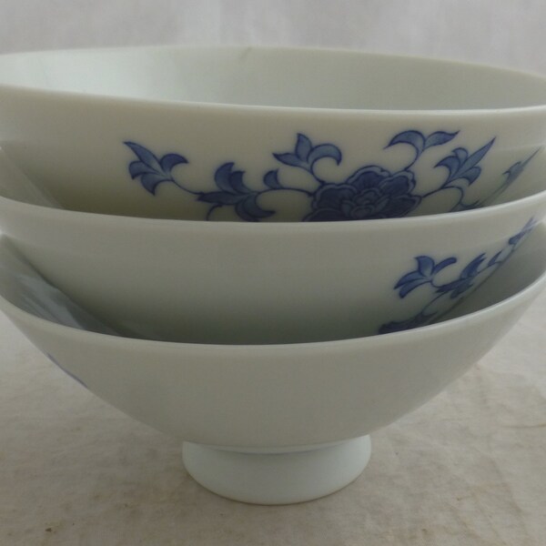 Japanese Rice Bowls Blue and White Floral Design - Etsy