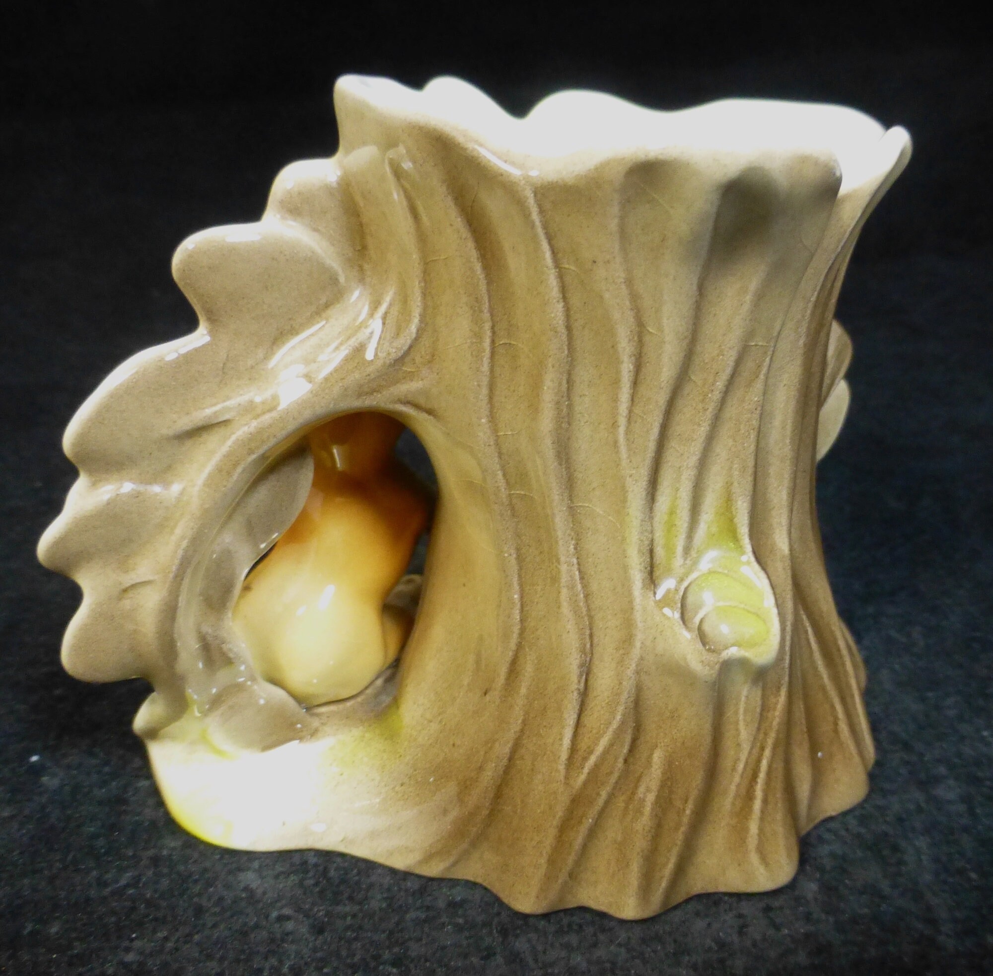 Hornsea Pottery Vintage Fauna Royal Rabbit & Tree Trunk Vase Ornament ...