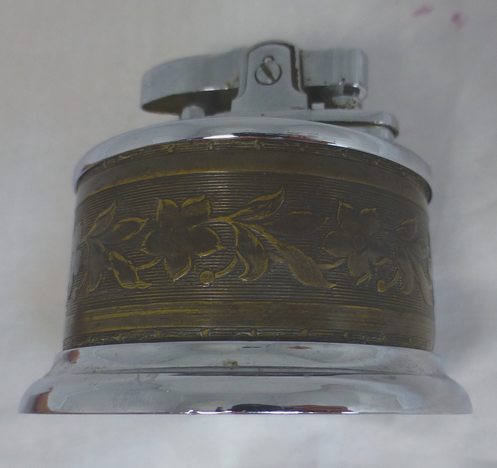 Rolstar Table Lighter With Etched Flower Design Limited | Etsy