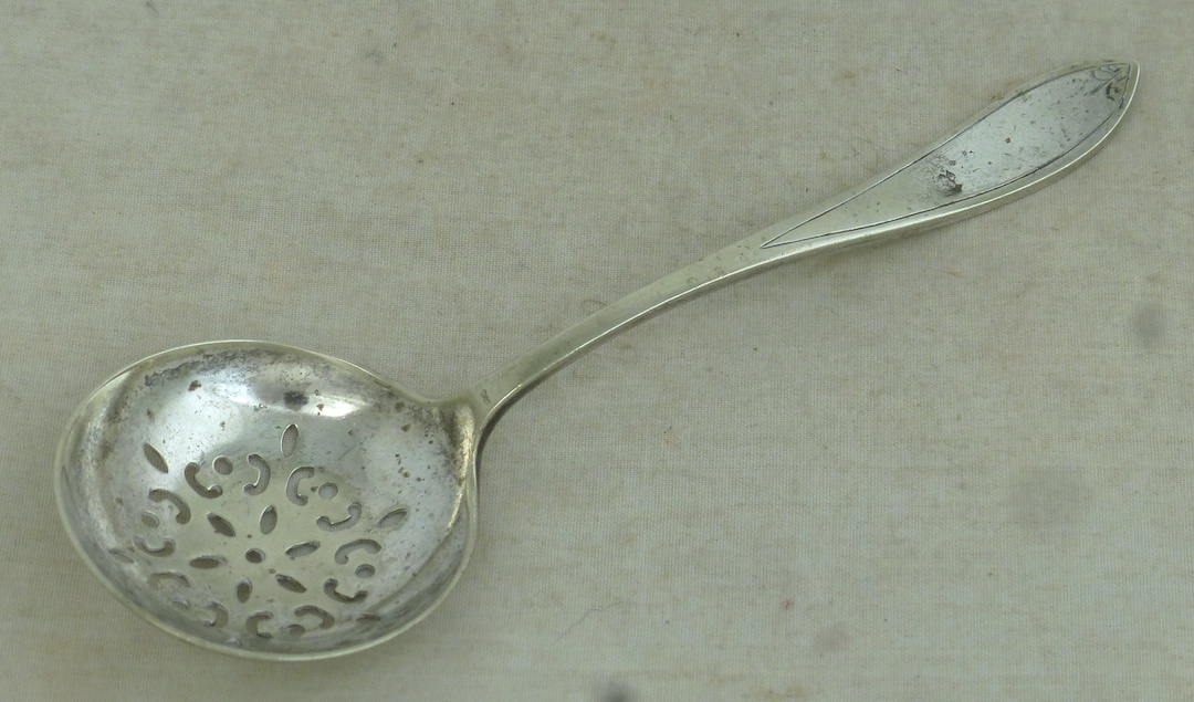 Vintage Silver Plated Round Sugar Sifter Spoon With Pierced Bowl ...
