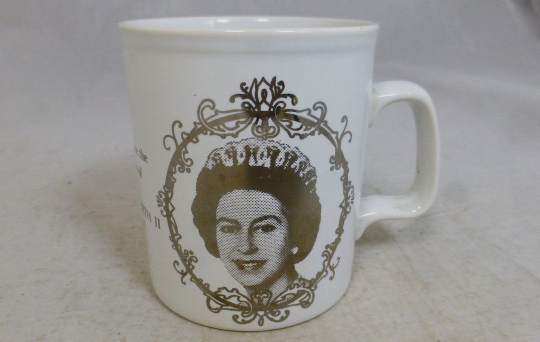 Vintage Queen Elizabeth II & Prince Philip Silver Jubilee Commemorative ...