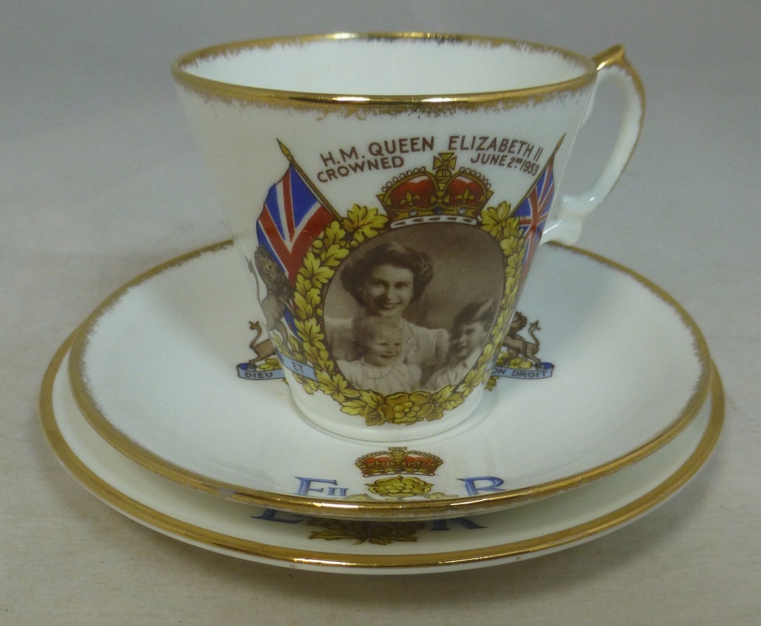 Vintage Queen Elizabeth II Coronation 1953 June 2 Royal Commemorative ...