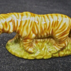 Wade Whimsie Whoppa Porcelain Tiger – Set 1 of Whoppas Series - Made in ...