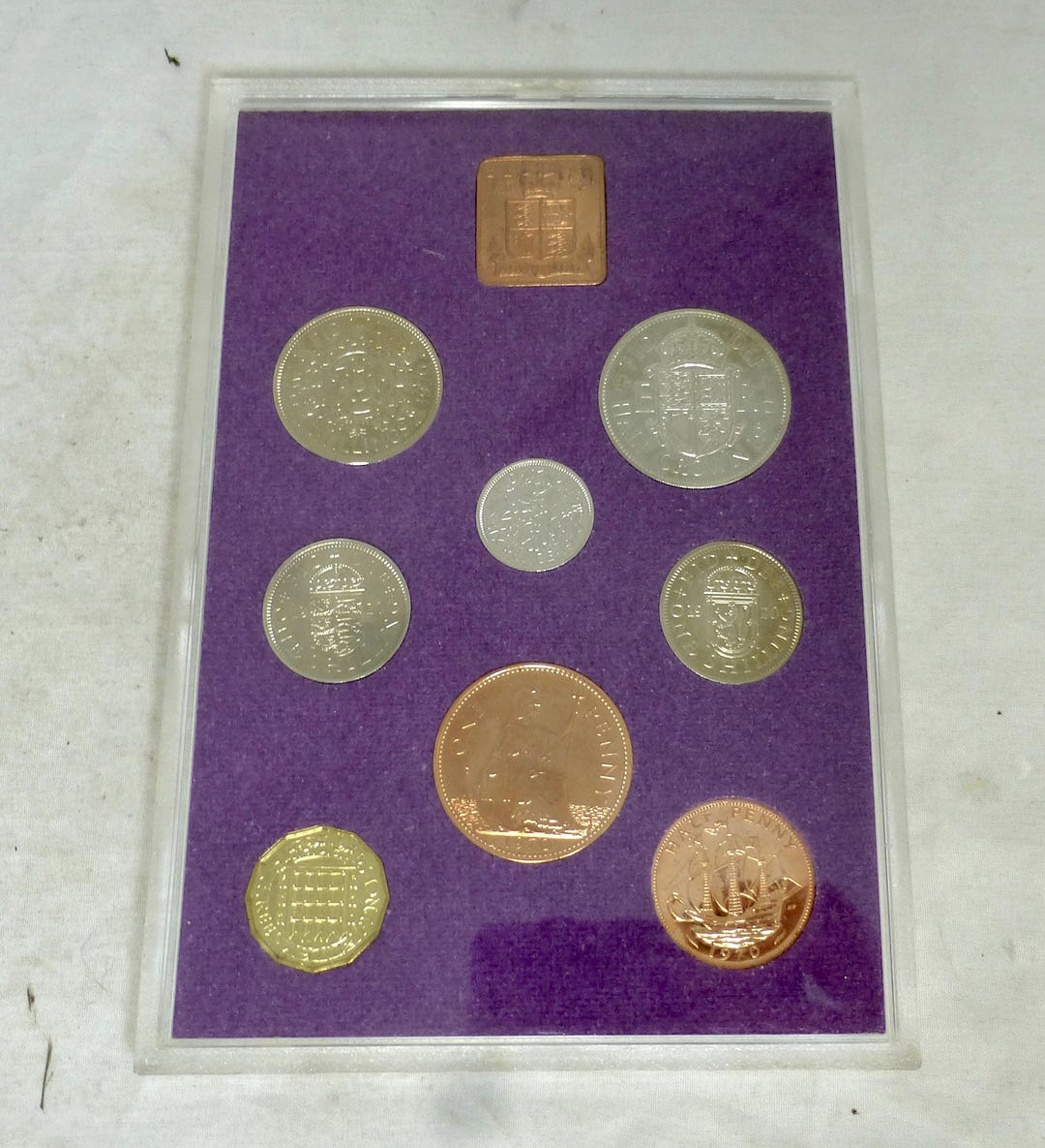Vintage Royal Mint Set of 8 Pre Decimal British Coins 1970 in Sealed ...