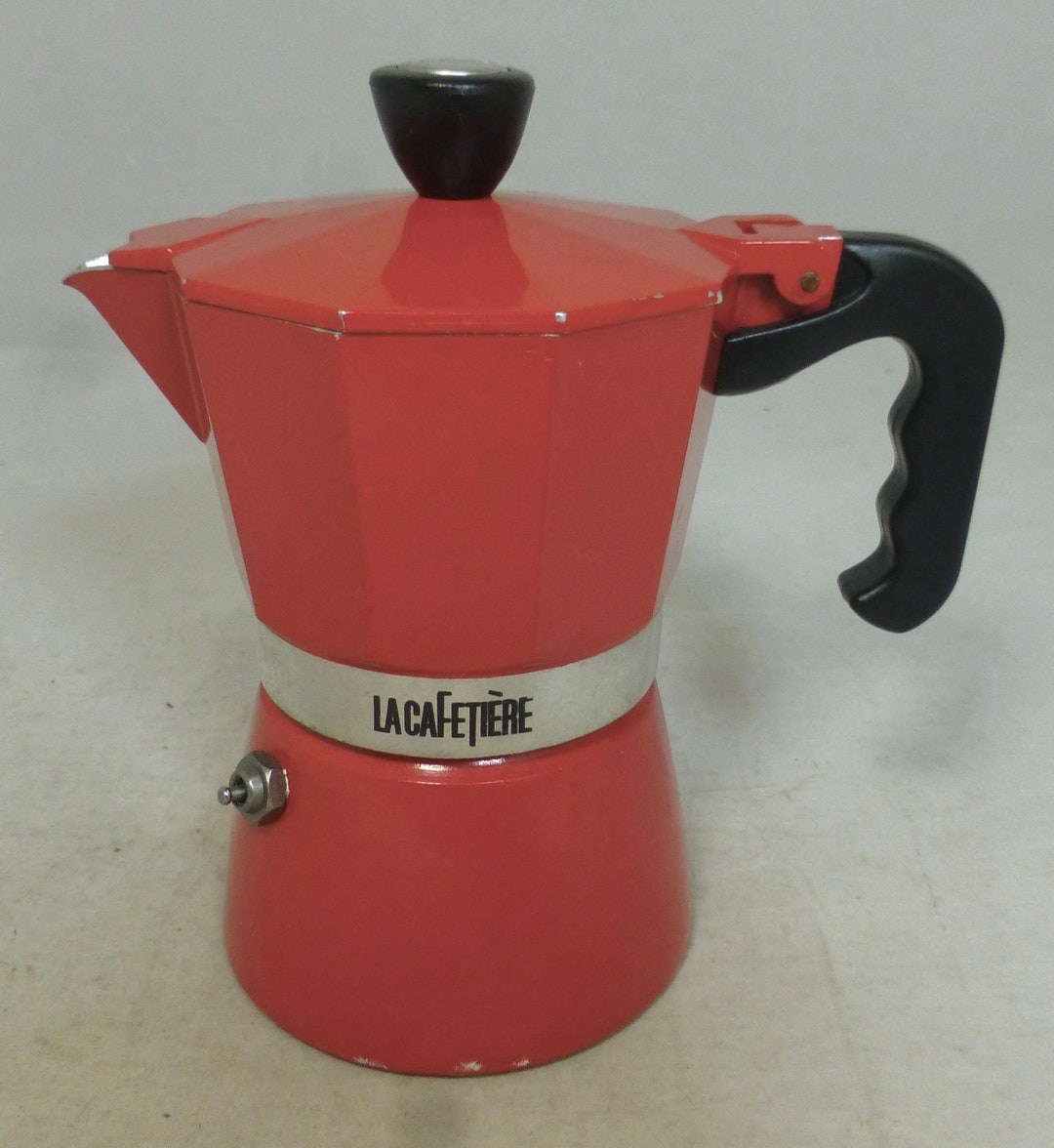Metallic Red La Cafétiere Classic Espresso Stove Top Pot 3 Cup 6 in H ...