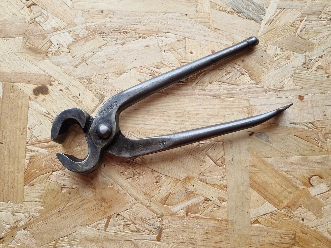 8" Ball and Claw Carpenters Pincers Elliot Lucas England / Vintage ...