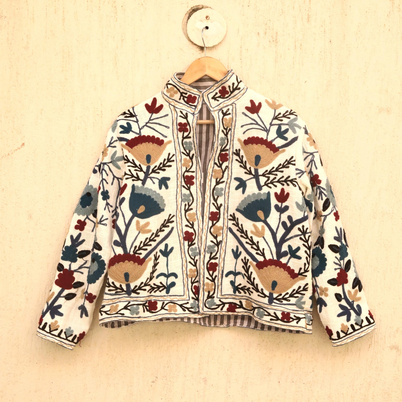 Vestes suzani courtes vintage brodées à la main, cadeau spécial de luxe ...