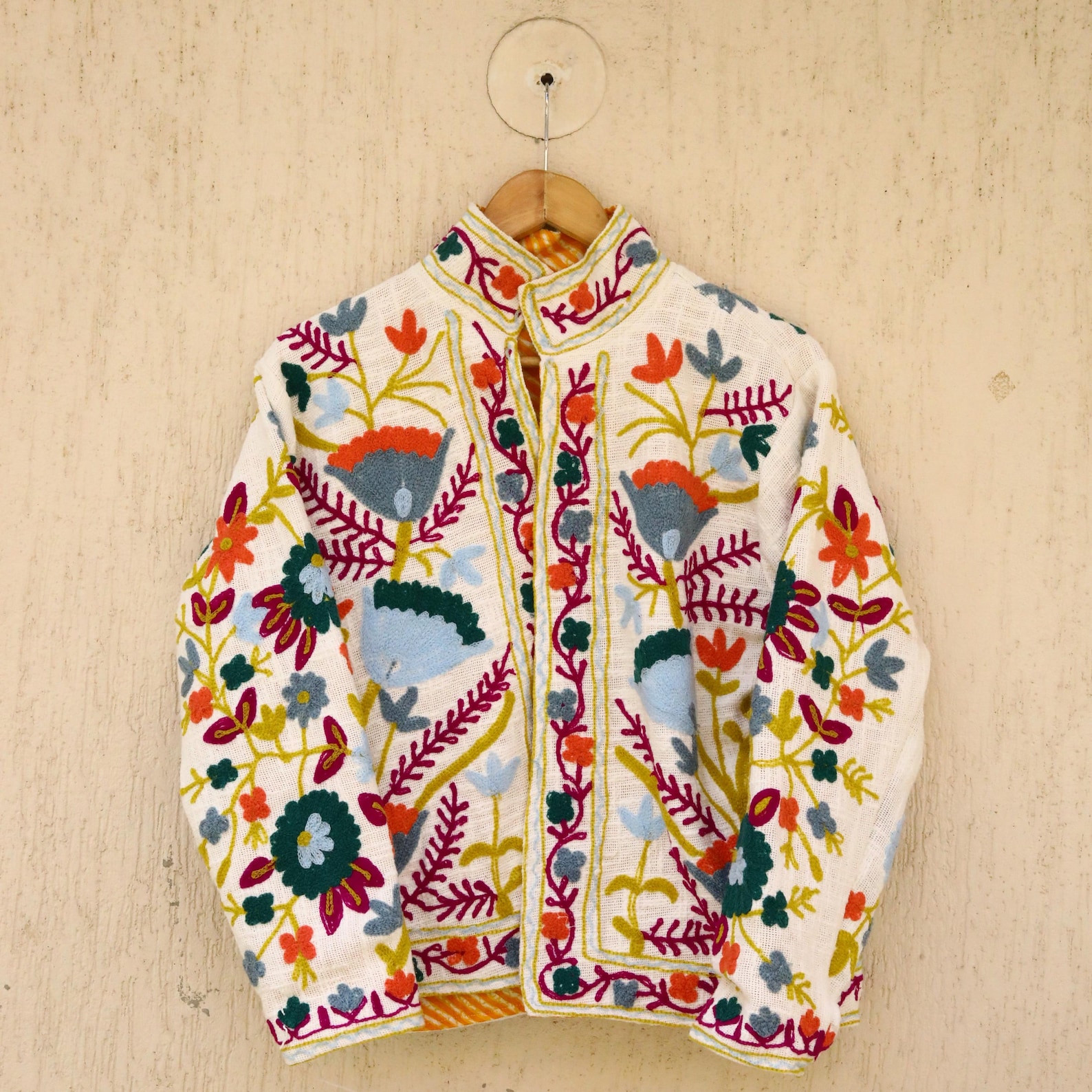 Vestes suzani courtes vintage brodées à la main, cadeau spécial de luxe ...