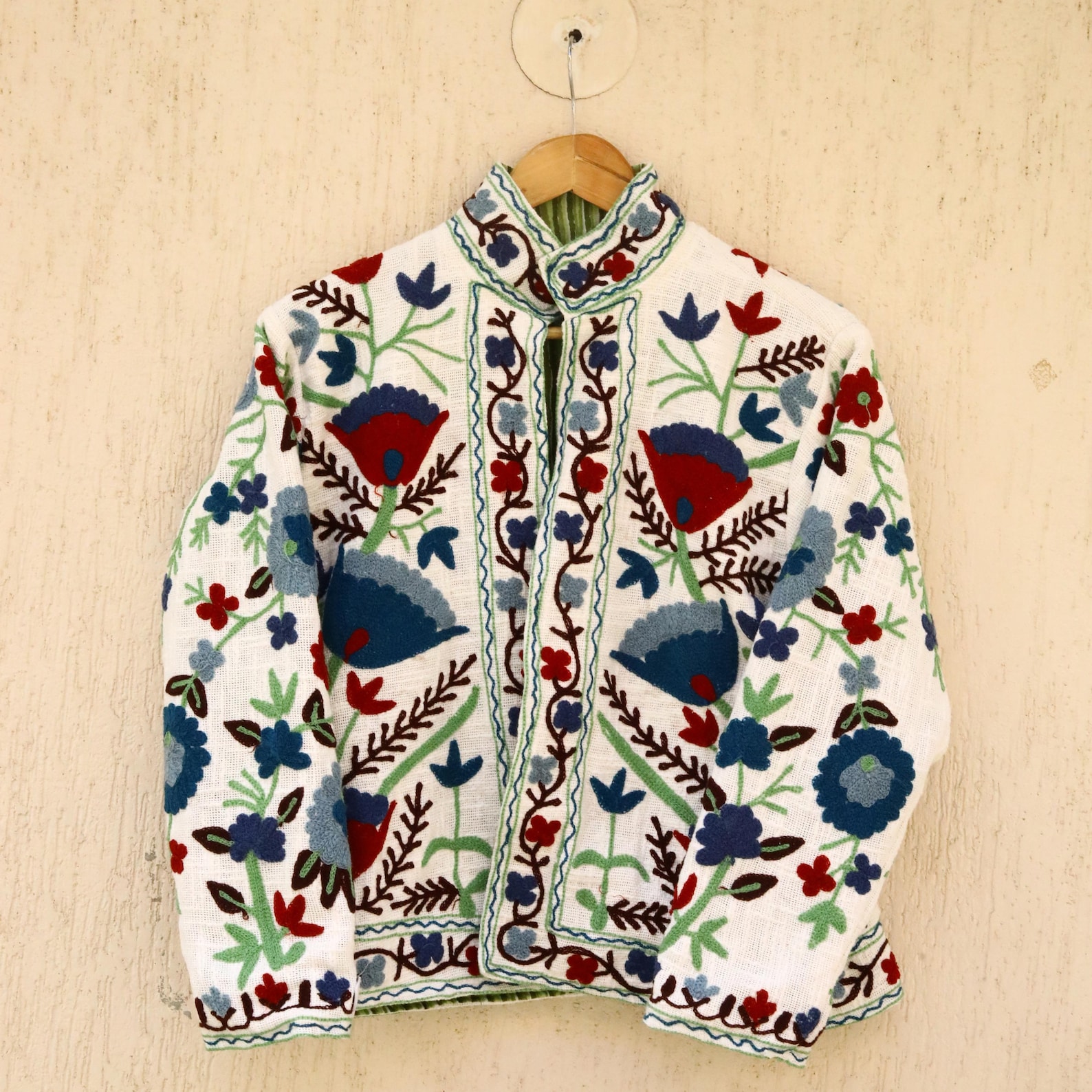 Vestes suzani courtes vintage brodées à la main, cadeau spécial de luxe ...