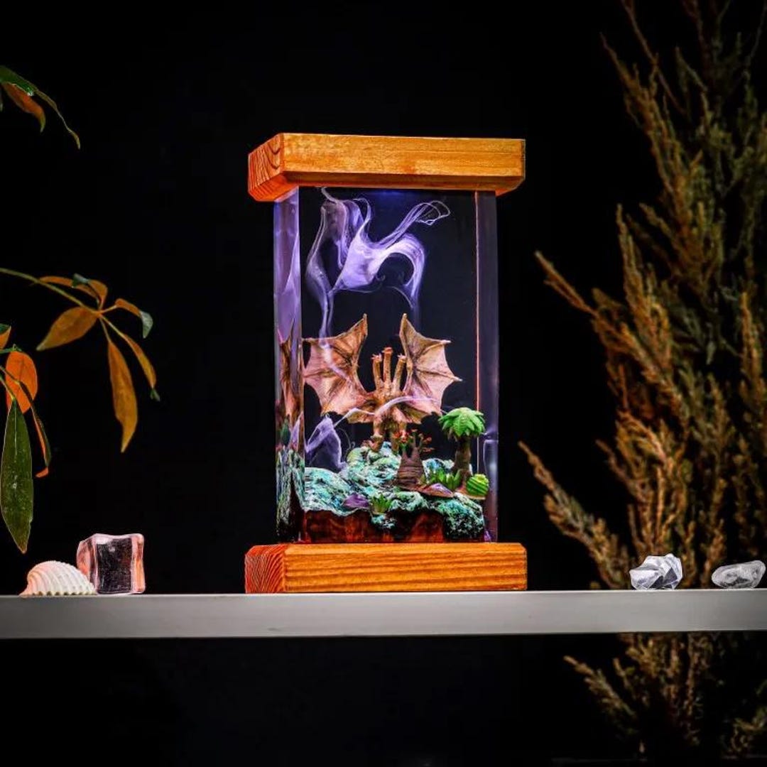 Thr.ee Hea.ded Mon.ster King Ghi.dor.ah Epoxy Resin Wood Lamp Night ...