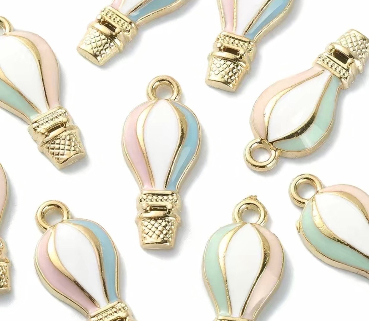 5 Hot Air Balloon Charms in Pink, White, and Blue Gold Tone Enamel. Fun ...
