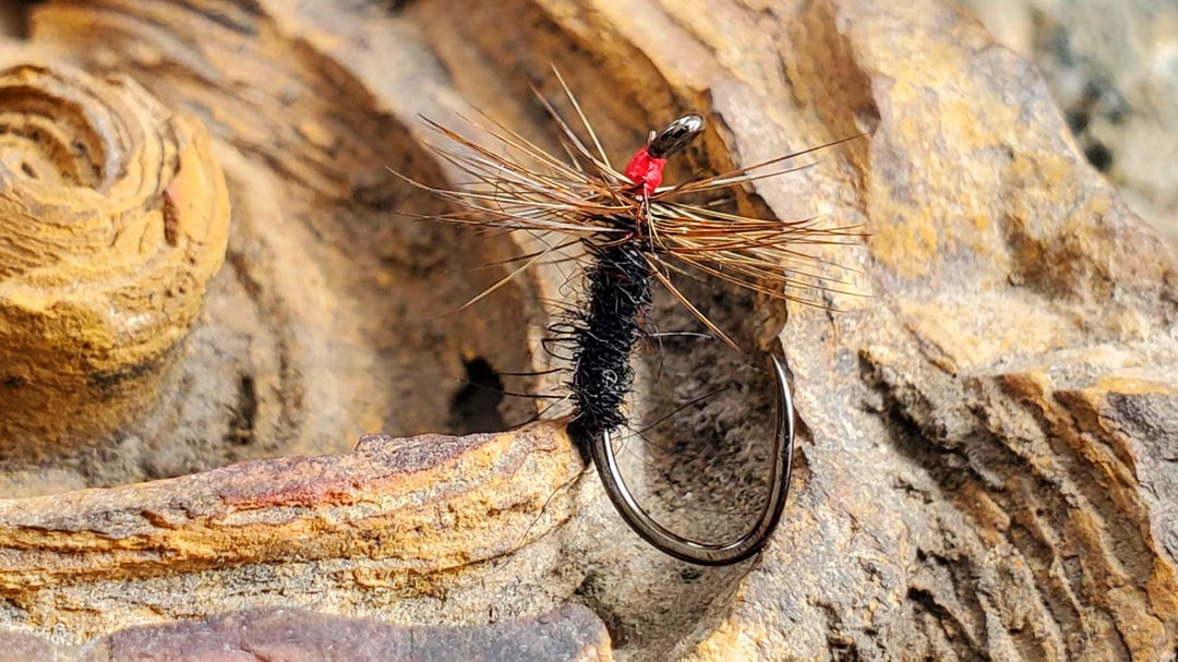 Dark Futsu Kebari - Tenkara Trout Flies - Etsy