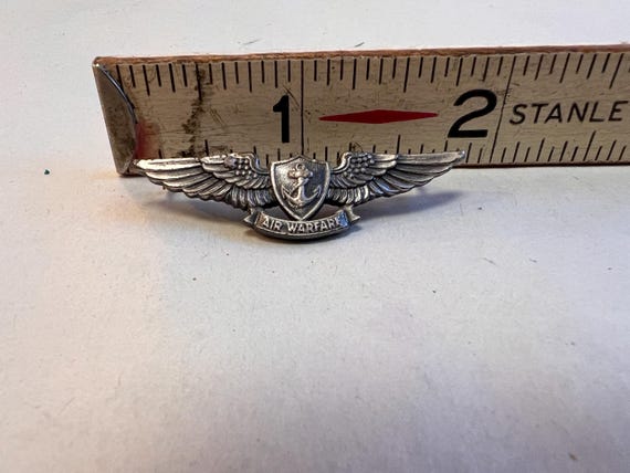 US Navy Enlisted Aviation Warfare Specialist Pin - Gem