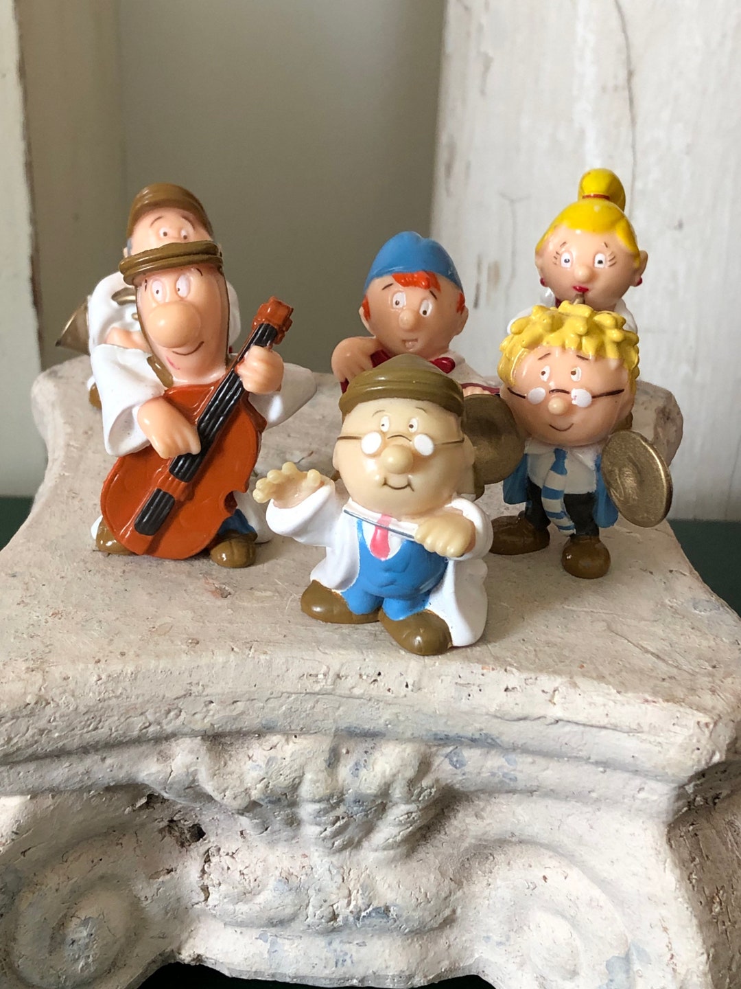 Set of 6 Vintage Tetley Tea Folk Band Pvc Musical Figurines. Includes ...
