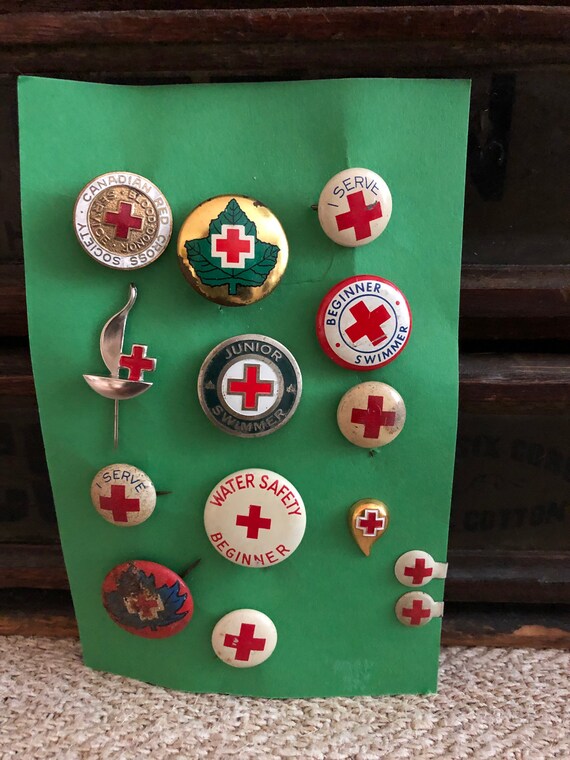 Set of 14 vintage Red Cross pins 12 pins and 2 bending clips | Etsy