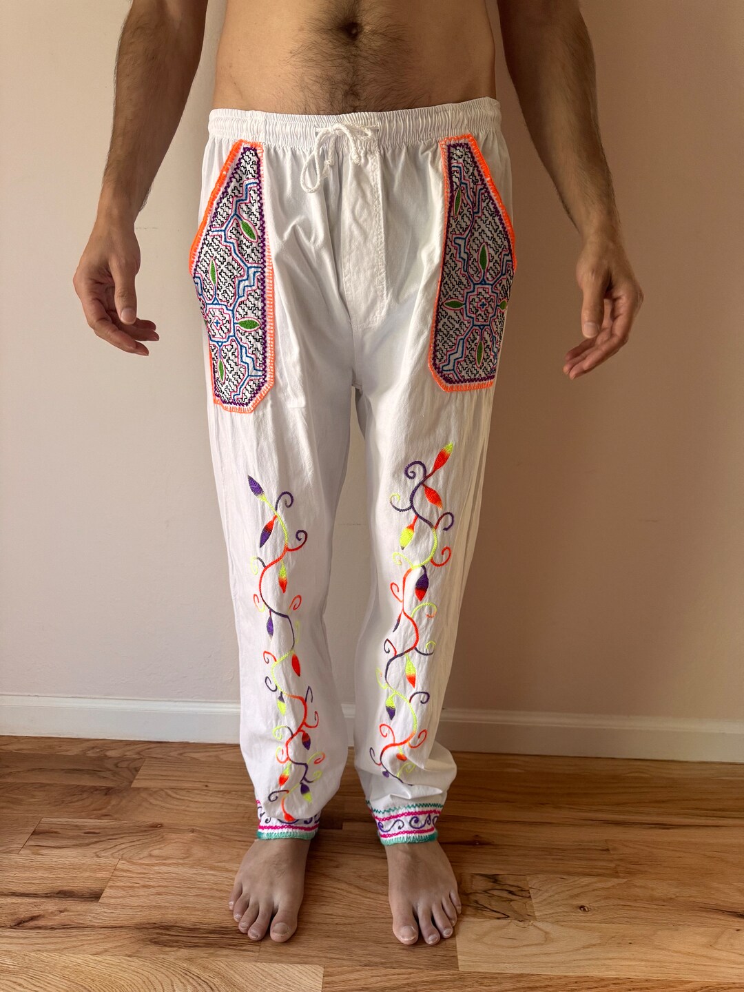 Shipibo White Cotton Hand Embroidered Noya Rao Ayahuasca Icaros Kené ...