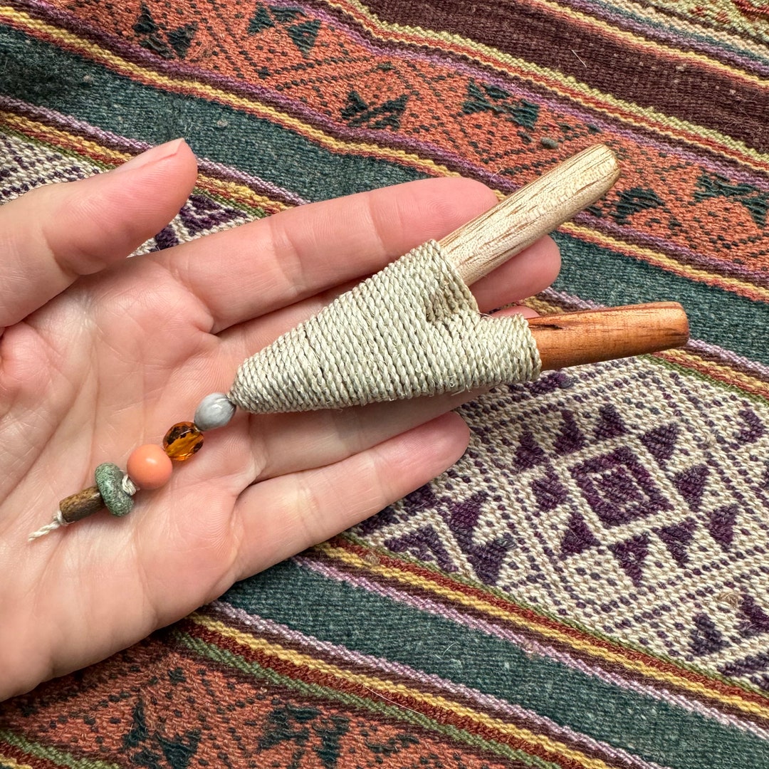 Kuripe Cedar Wood Rapé Pipe With Natural Maguey Cord Amber - Etsy