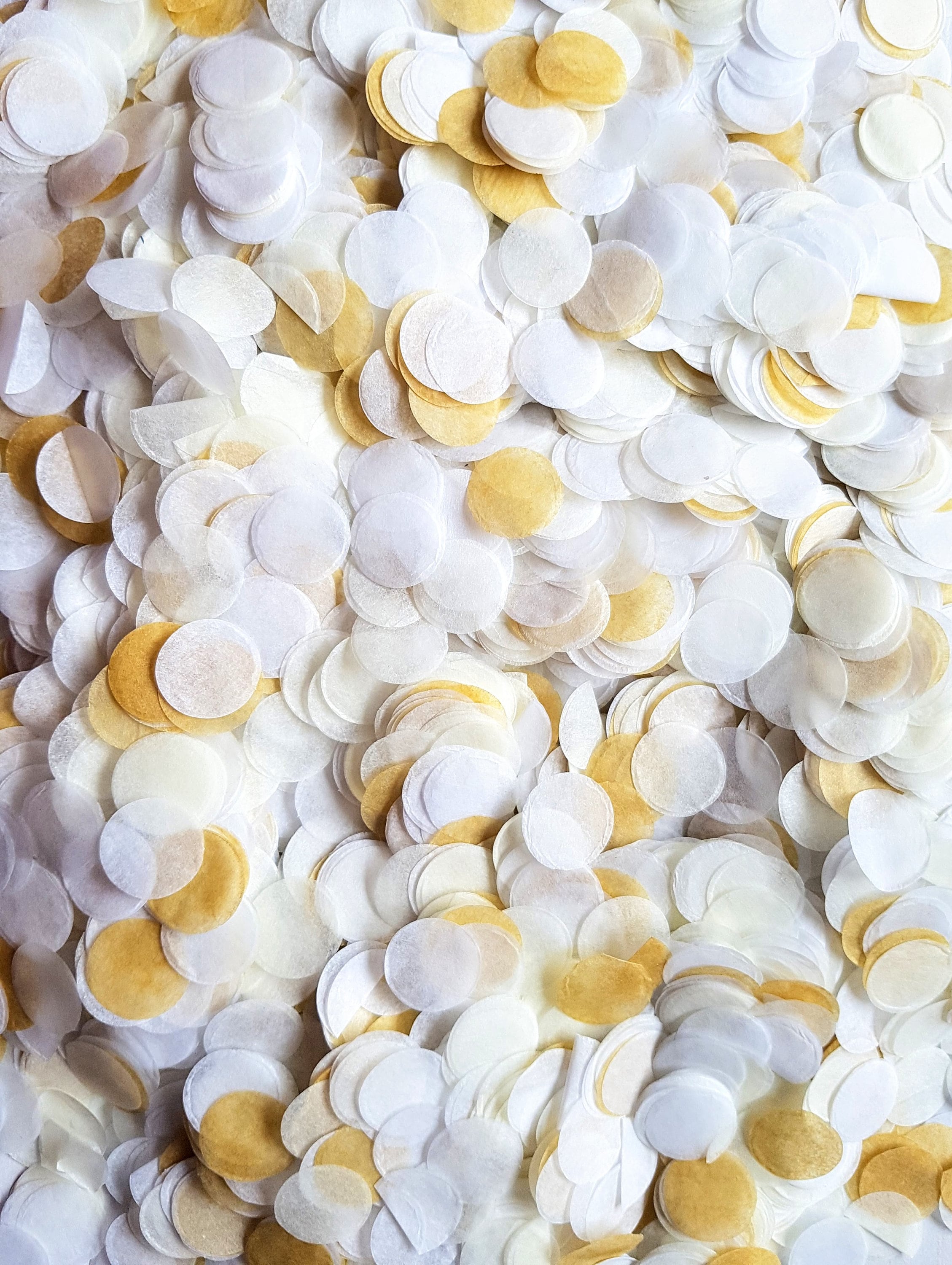 Biodegradable Confetti - Neutral Paper Confetti Mix - White, Matte Gold ...
