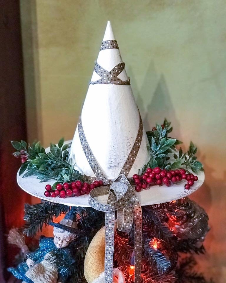 Primitive Witch Hat Tree Topper, Mistletoe Tree Topper, Christmas Tree Hat