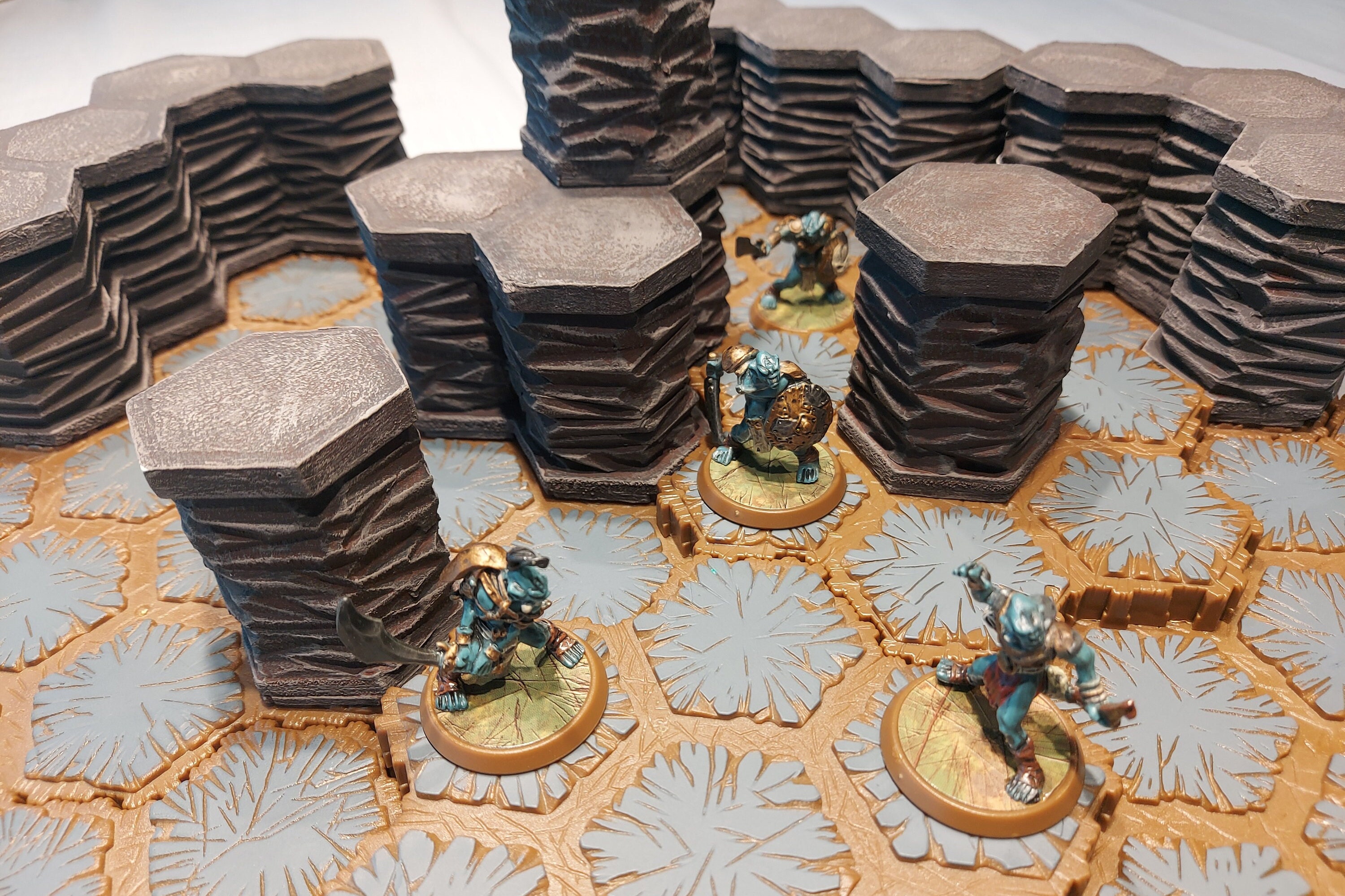 CUSTOM MADE Cave Terrain Stone Pillars 9 Pieces / 25 Tiles Heroscape ...