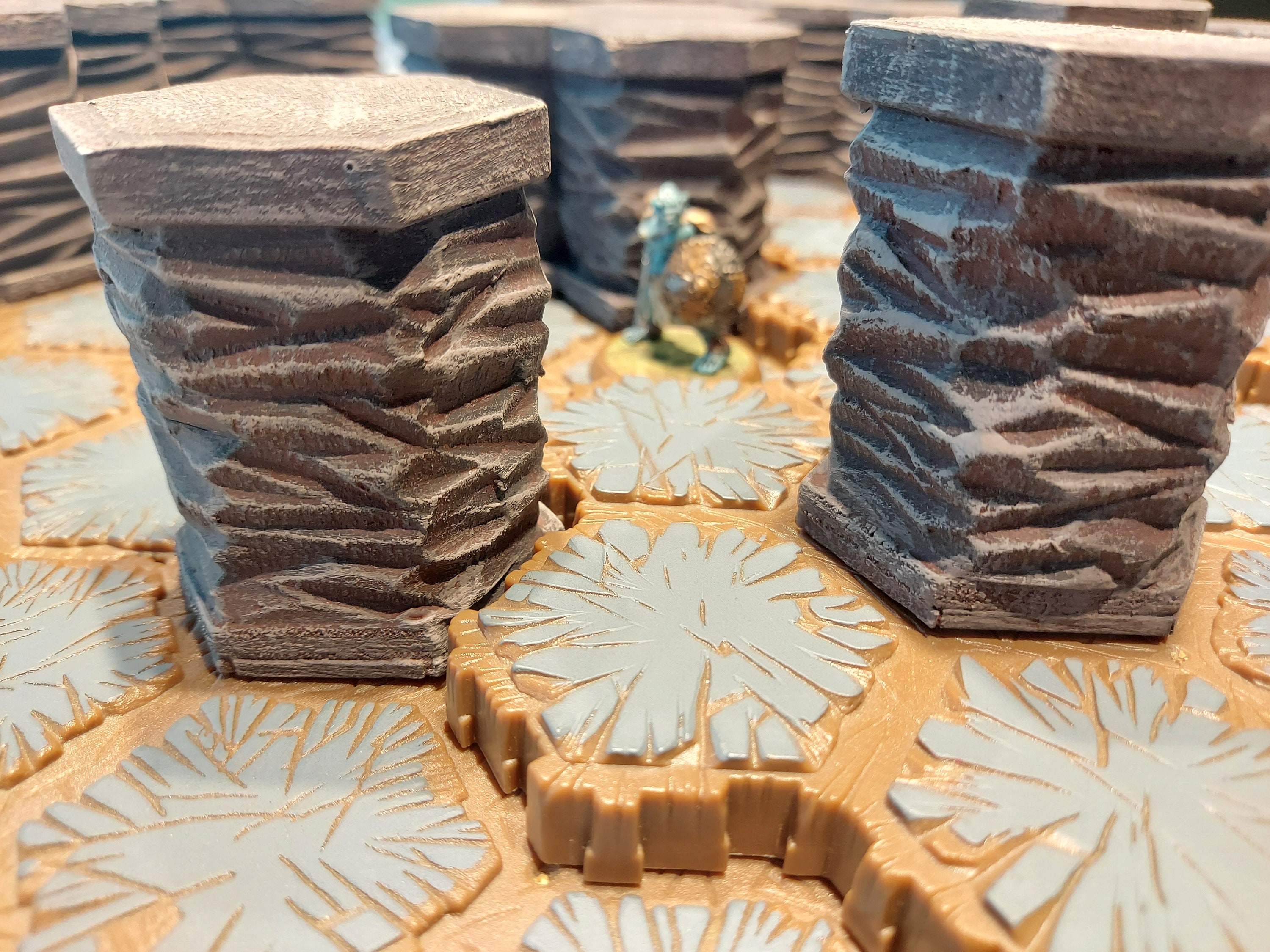 CUSTOM MADE Cave Terrain Stone Pillars 9 Pieces / 25 Tiles Heroscape ...