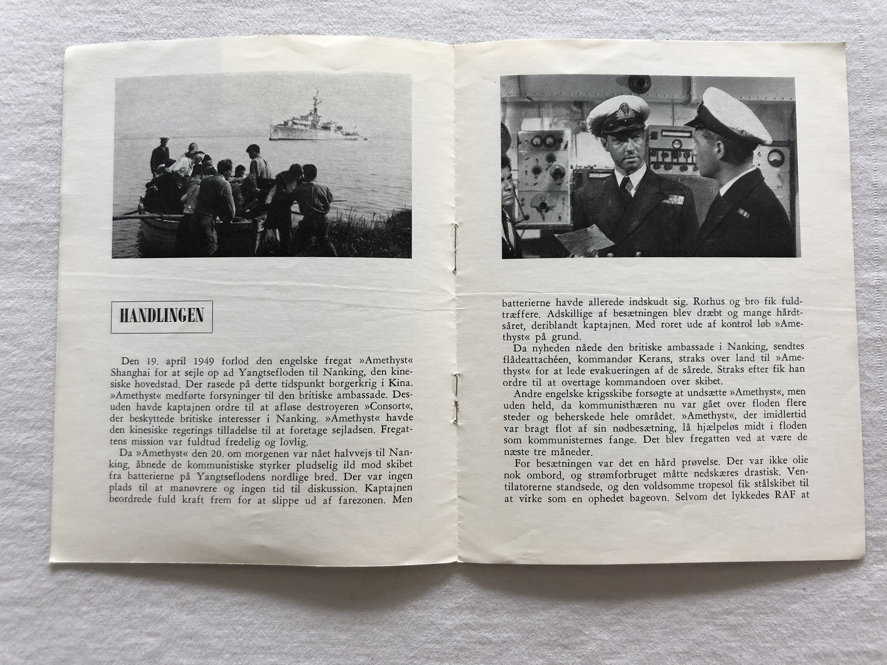 Yangtse Incident: the Story of H.M.S. Amethyst Richard Todd - Etsy