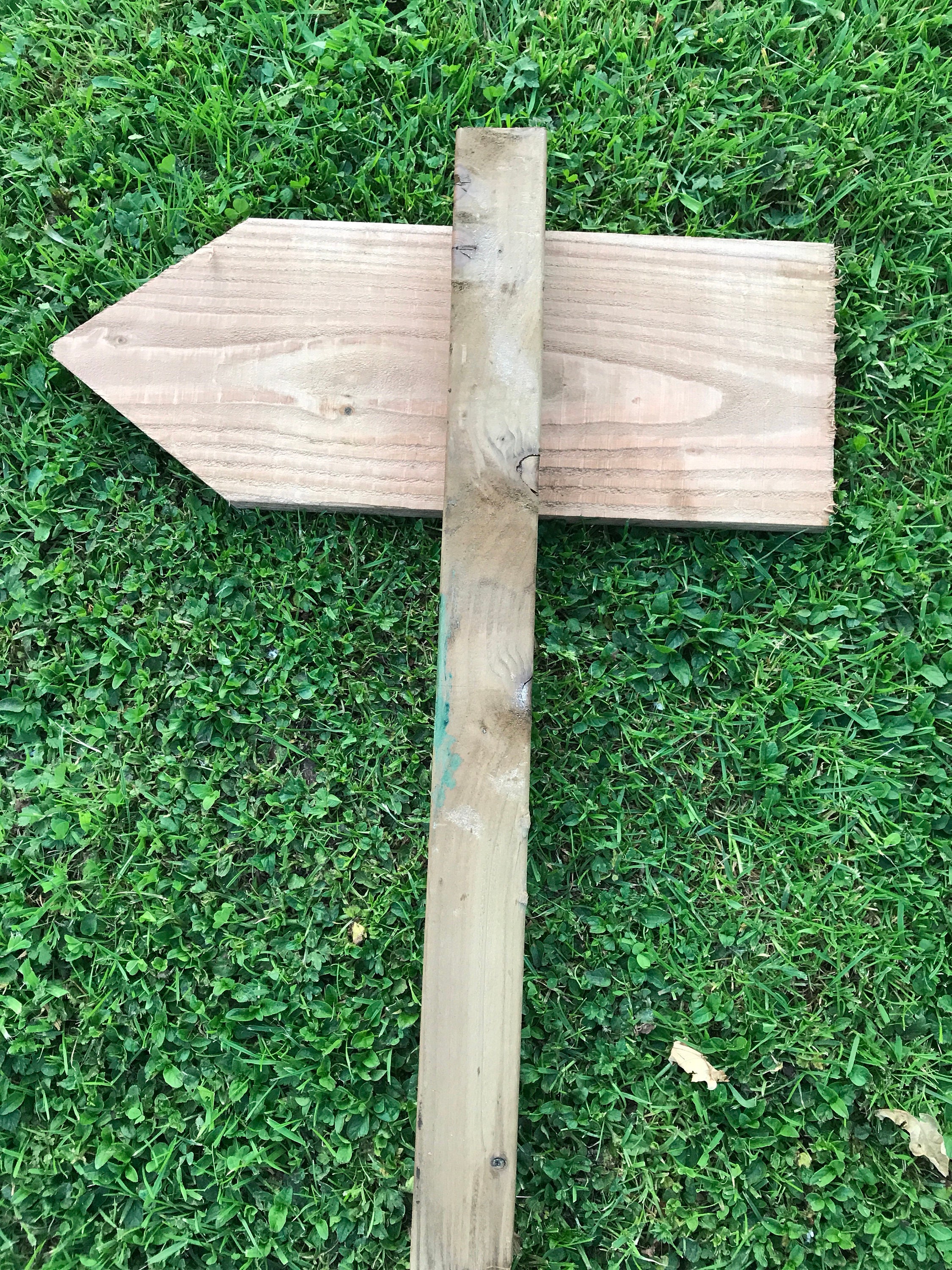 Large Wooden Finger Post, Wedding Venue Signs - Etsy UK