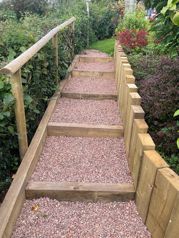 Bordes De Madera, Paisajismo, Terreno Irregular Jardines Rústicos