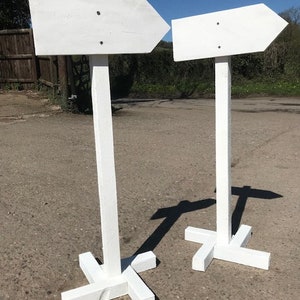 Personalised Rustic Freestanding Wooden Finger Post Wedding Venue Sign ...