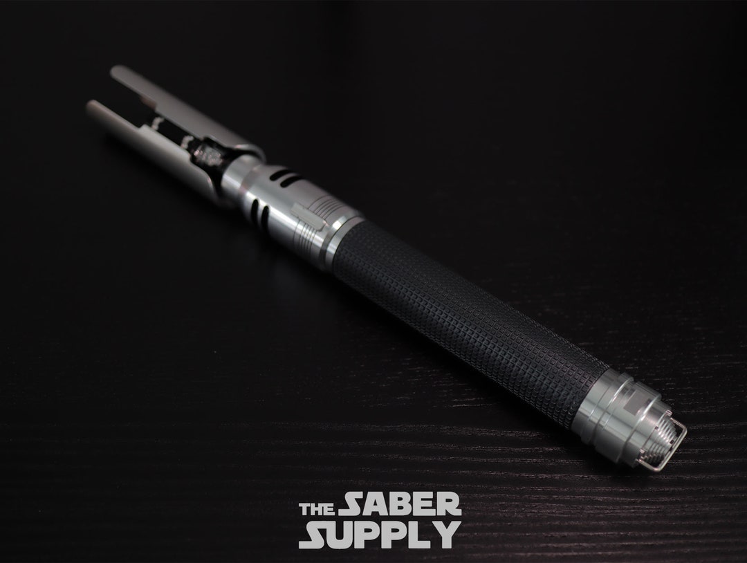 Cal Fallen Damage / Survivor Neopixel Blade Included Installed With ...