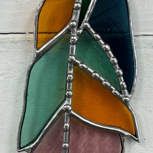 STAINED GLASS FEATHER - Glass Art - Stained Glass Window Hangings ...