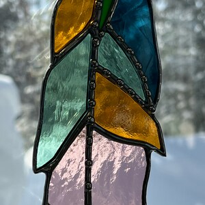 STAINED GLASS FEATHER - Glass Art - Stained Glass Window Hangings ...