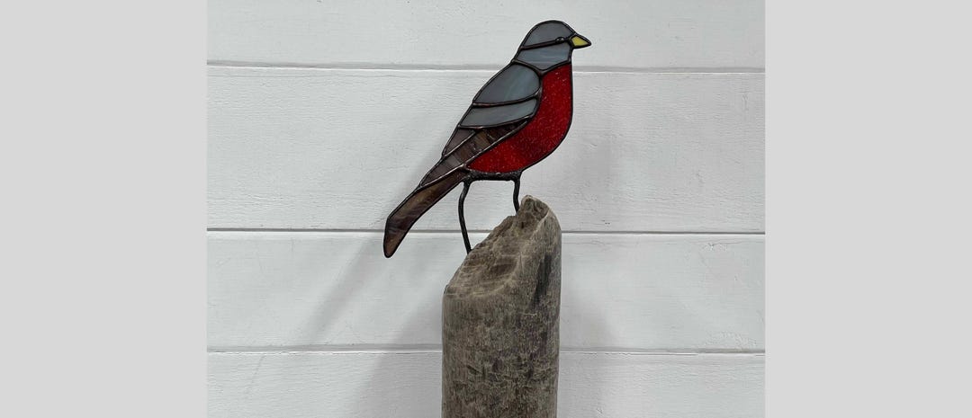 STAINED GLASS ROBIN - Glass Art - Robin on Driftwood - Glass Art ...