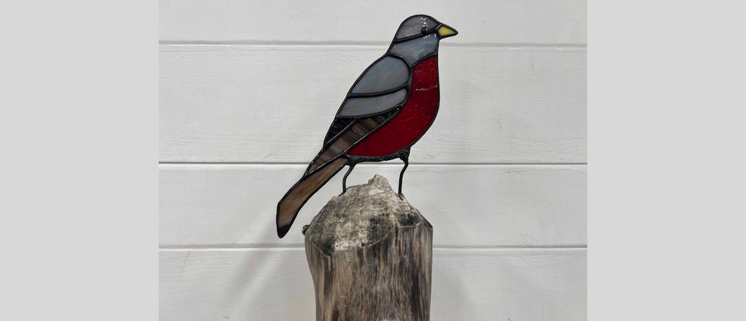 STAINED GLASS ROBIN - Glass Art - Robin on Driftwood - Glass Art ...